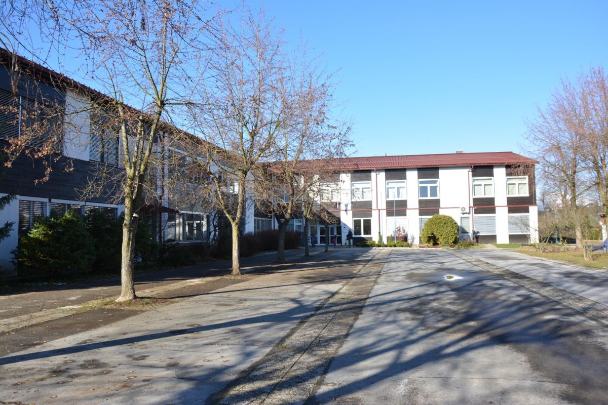 OŠ Medvode - prenova treh učilnic - medvode.si